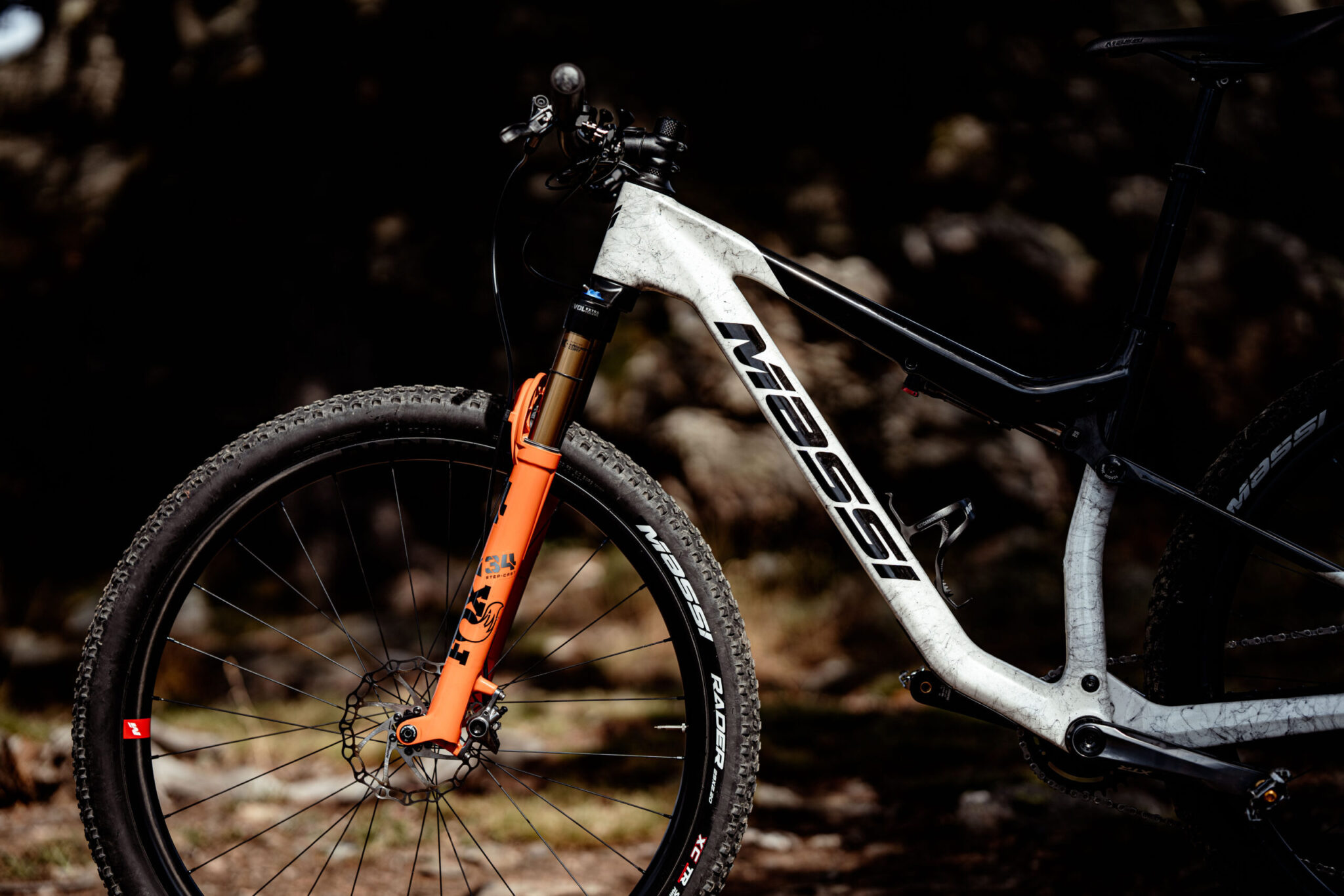 MASSI AIRE SLR WITH GOLD